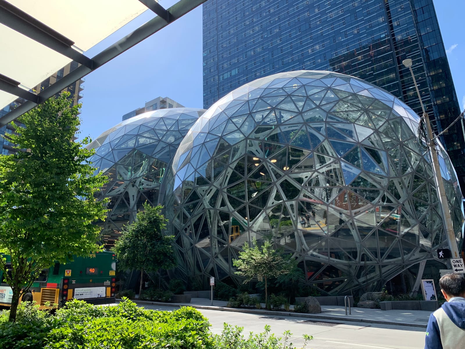 Feeling duped by Amazon's "magical AI" bullshit