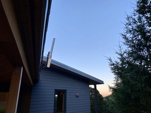 How to build a 5-acre WiFi network: cheap, reliable, long-range ...